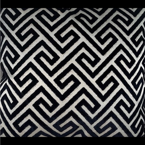 caldeira | Accents | Nwt Caldeira Greek Key Decorative Pillows | Poshmark